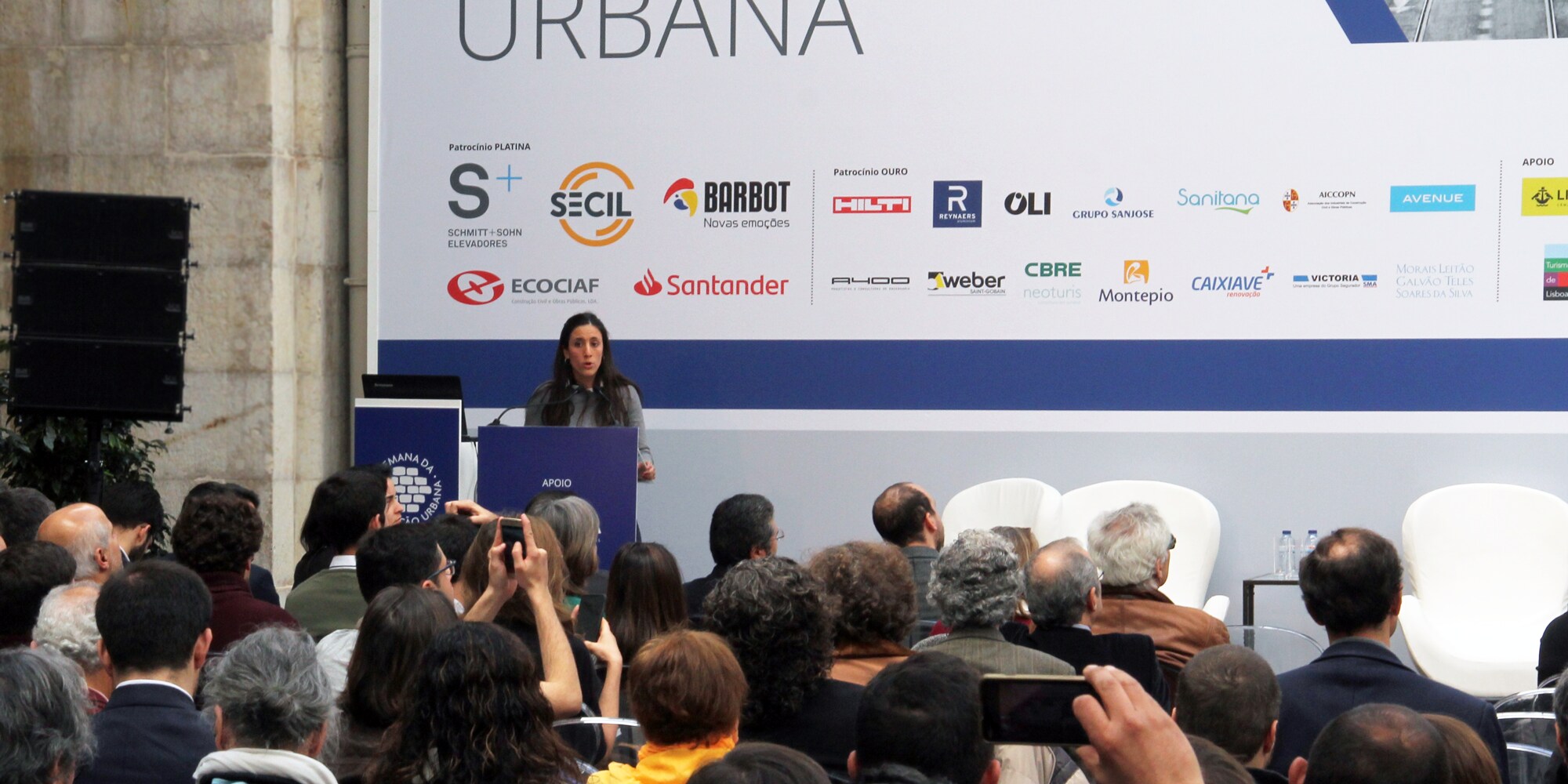 Material de construção para profissionais da indústria da construção ...